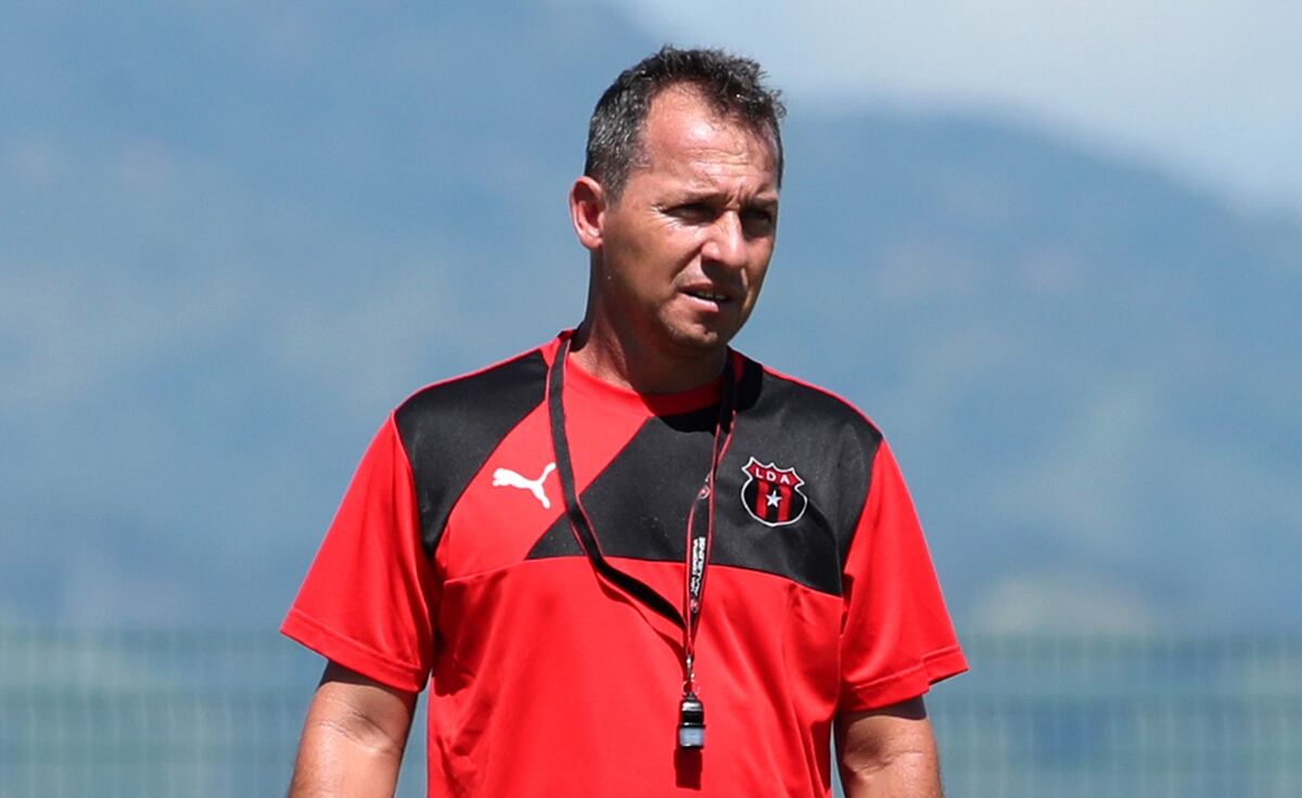 Wílmer López: "Ya vamos a tratar de ir buscando una base sólida" - La Teja