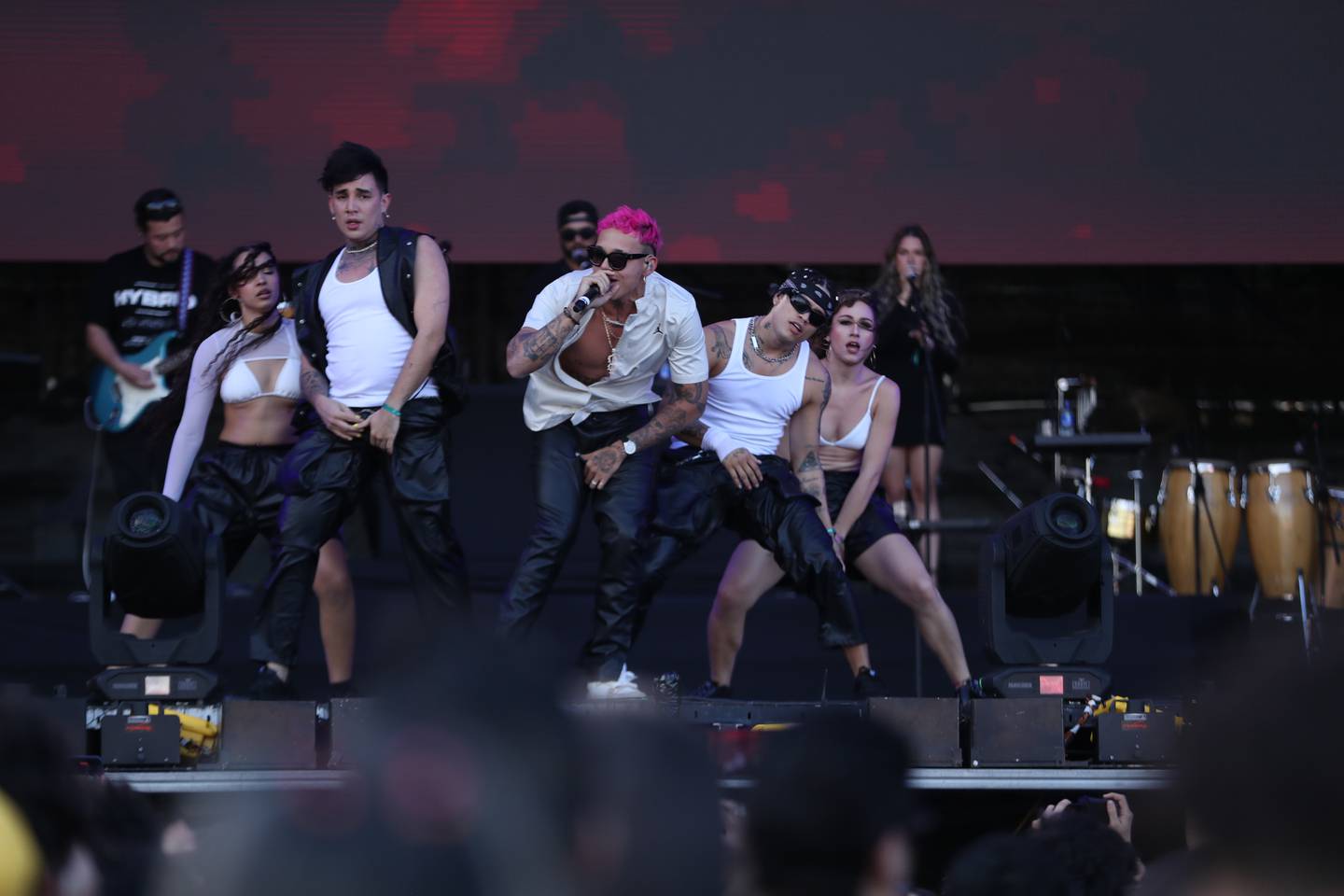 (Video) Beéle el cantante colombiano que habla con Dios antes de darlo ...