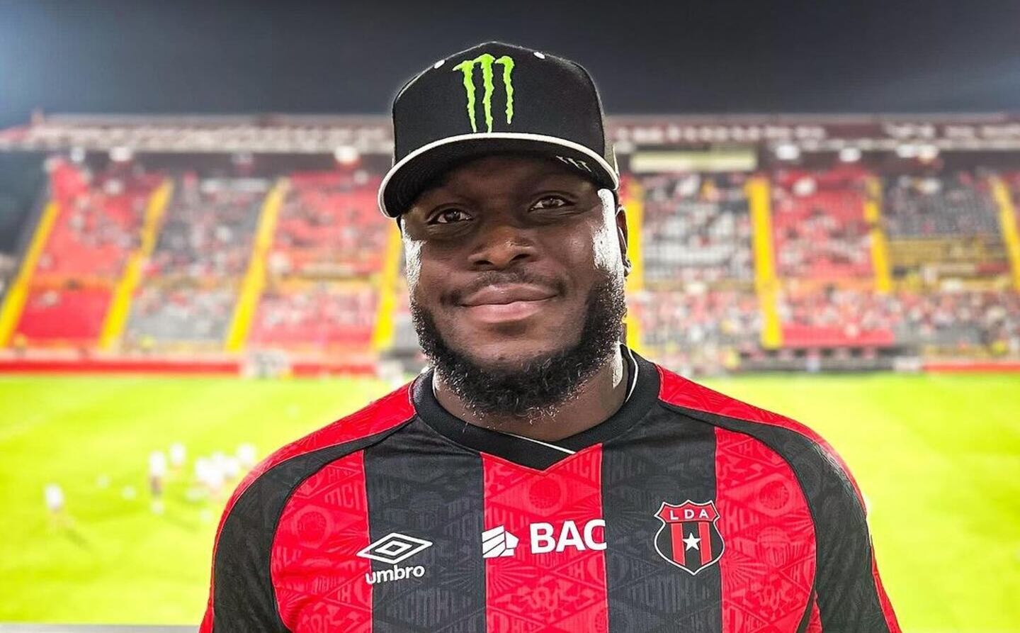 Derrick Lewis, luchador de la UFC, quedó encantado con ambiente en ...