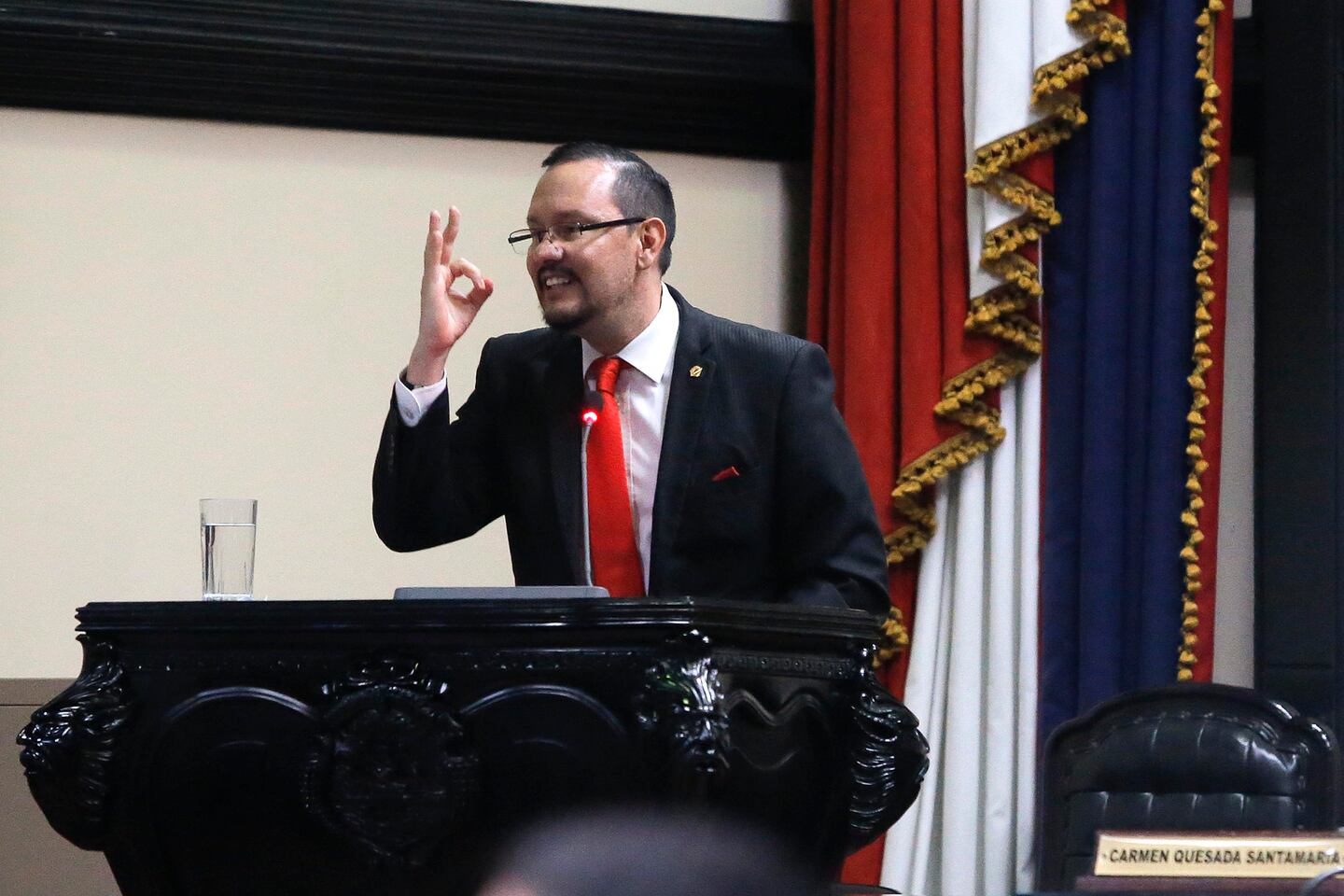 Celso Gamboa y Pecho de rata no serían los únicos ticos que serían ...