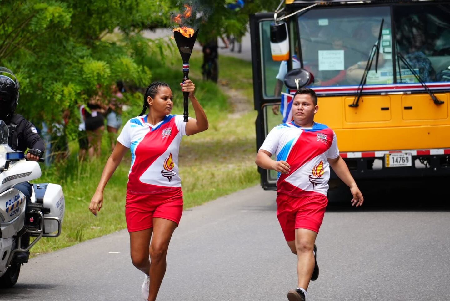 La Antorcha De La Independencia Ya Está En Costa Rica Y Le Contamos Cuál Será Su Recorrido La Teja