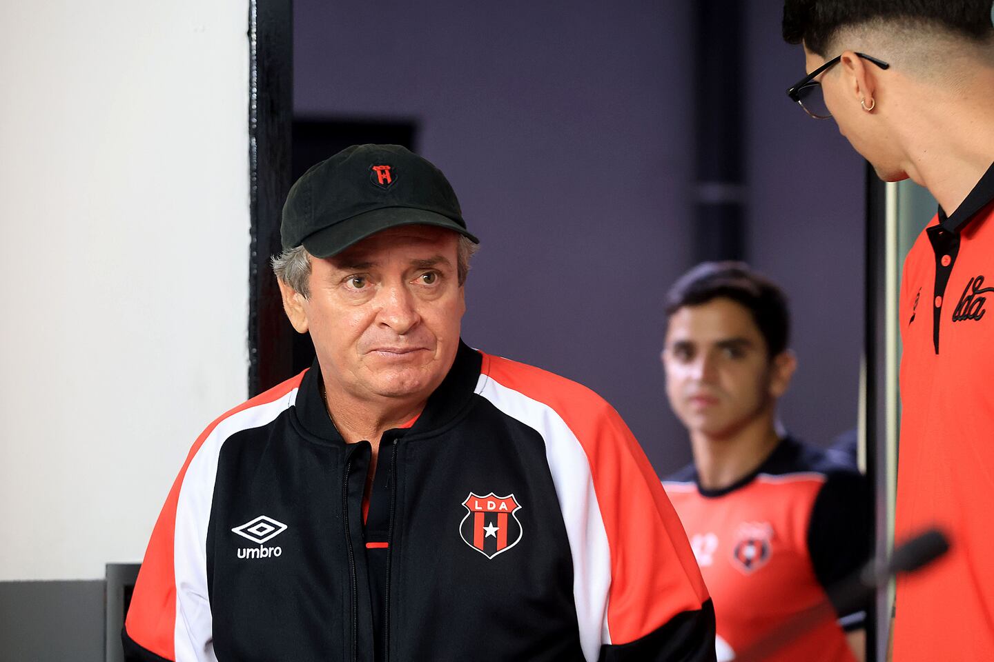 Esto dice la “oración” al “san Machillo de los vinitos” que creó un ...