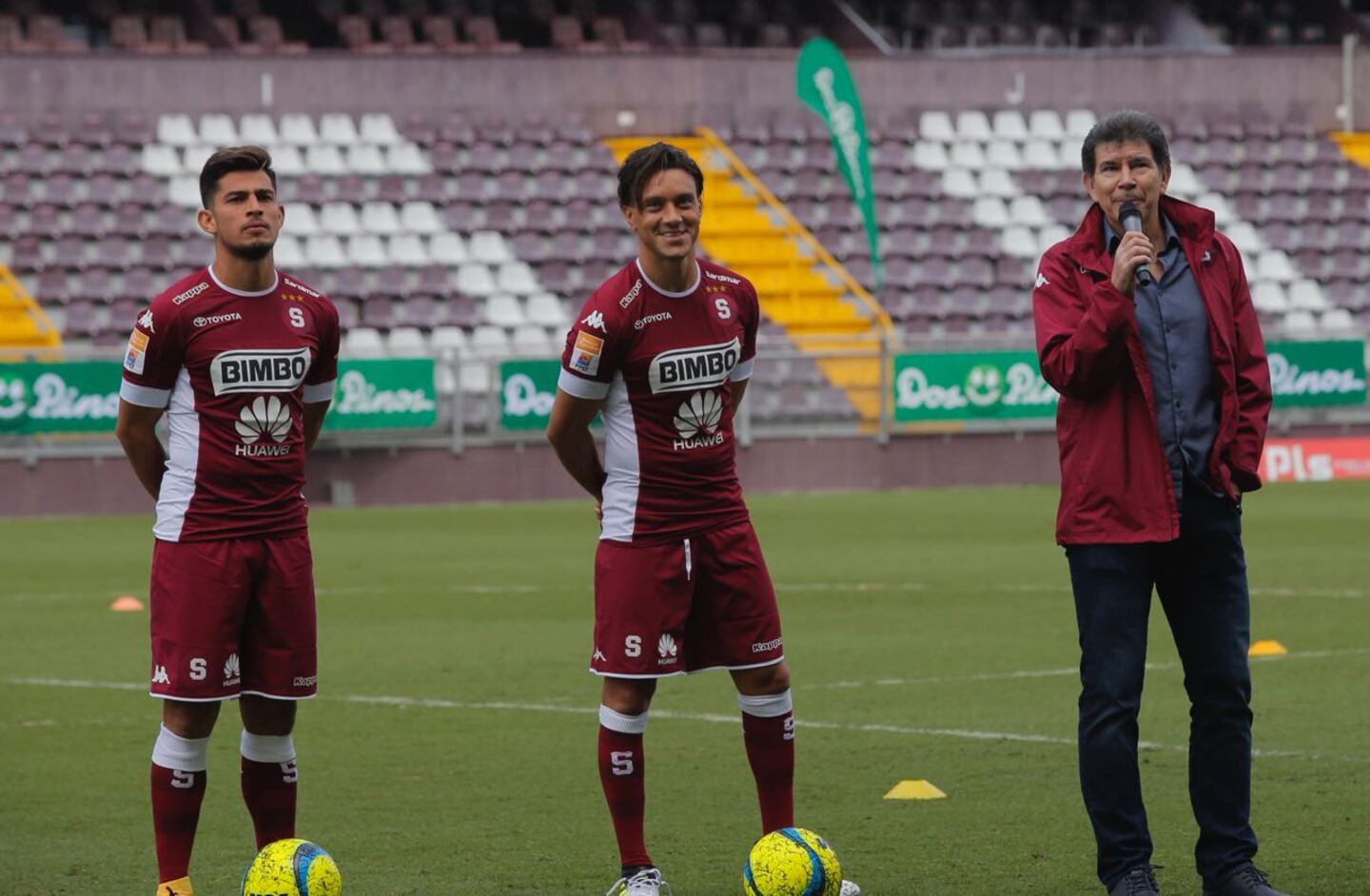 (Video) Christian Bolaños y Ariel Rodríguez llegaron a su Cueva | La Teja