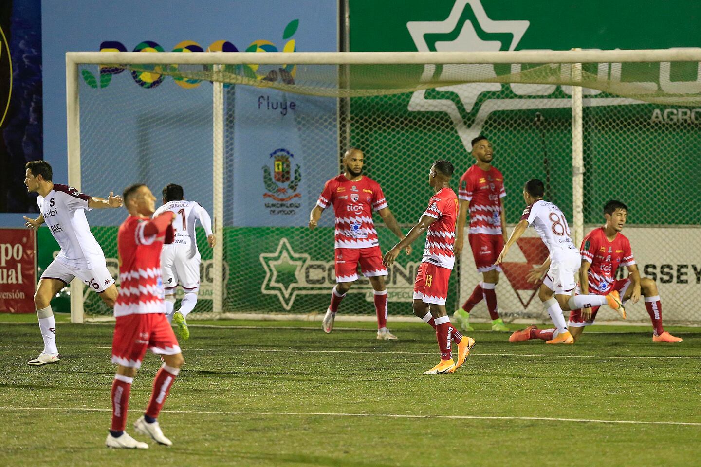 Exdelantero del Saprissa no se cansa de hacer goles en torneo ...