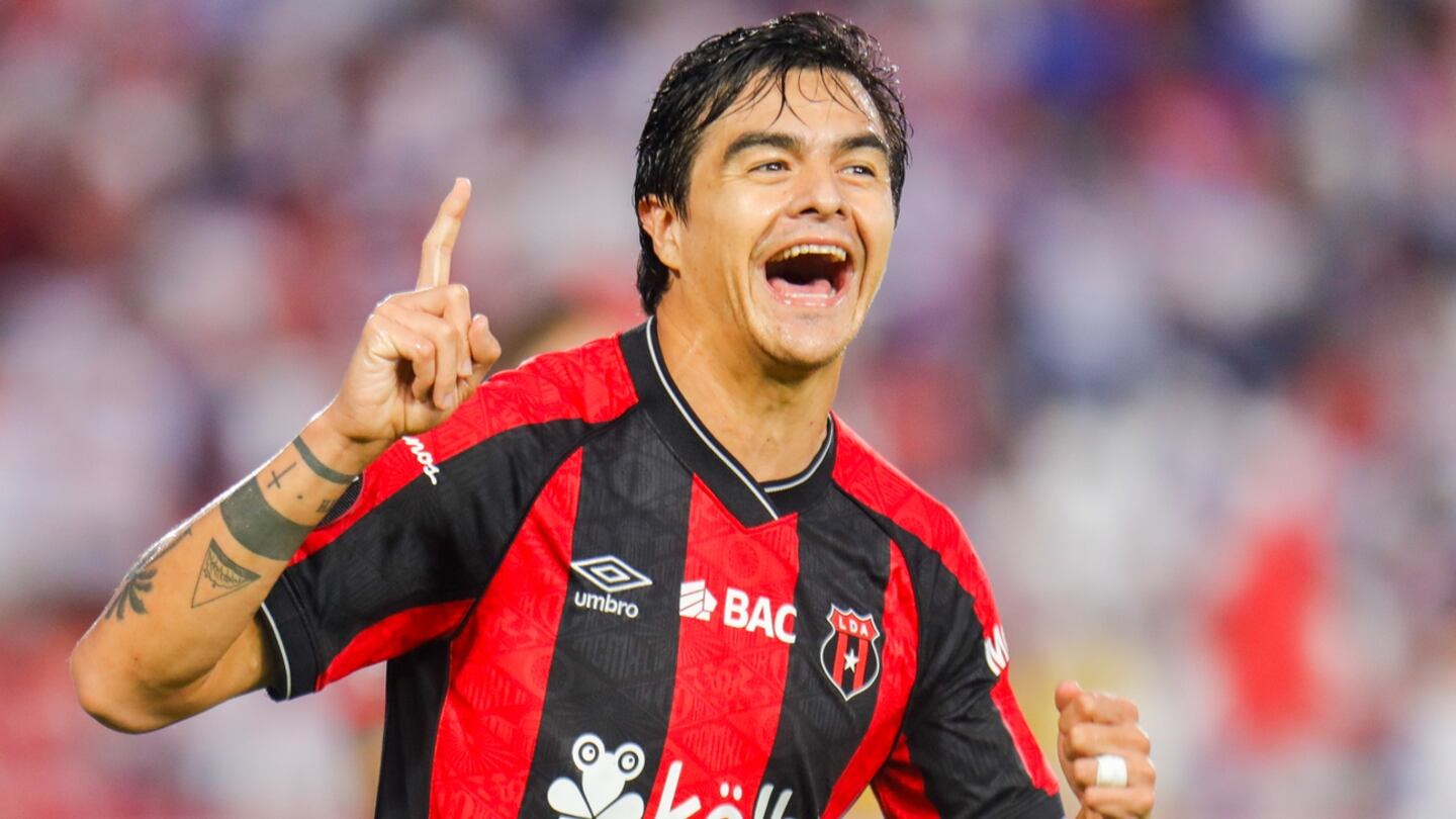 Alexandre Guimaraes explicó por qué sacó al goleador Diego Campos, ¿se justifica? | La Teja