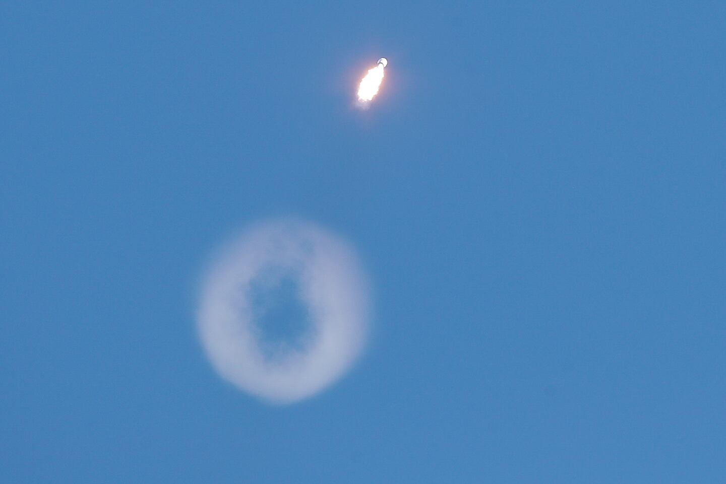 ¿Ha visto en estos días “luces raras” alineadas en el cielo? Pues ya se ...