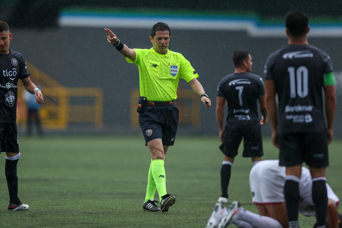 Henry Bejarano lanza advertencia al público en general | La Teja