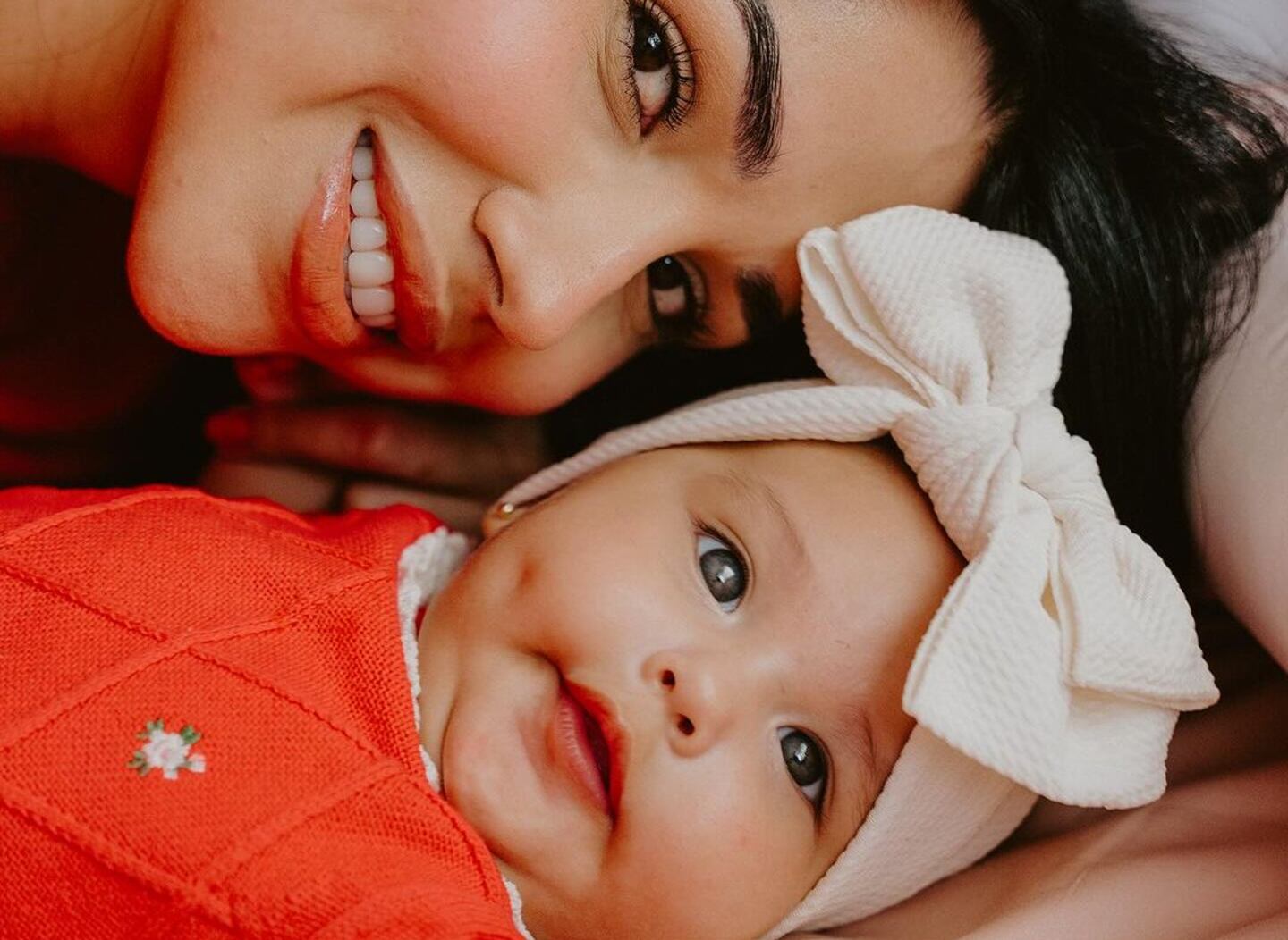 Modelo Brenda Muñoz le hizo el primer facial a su bebé y tiene que ver ...