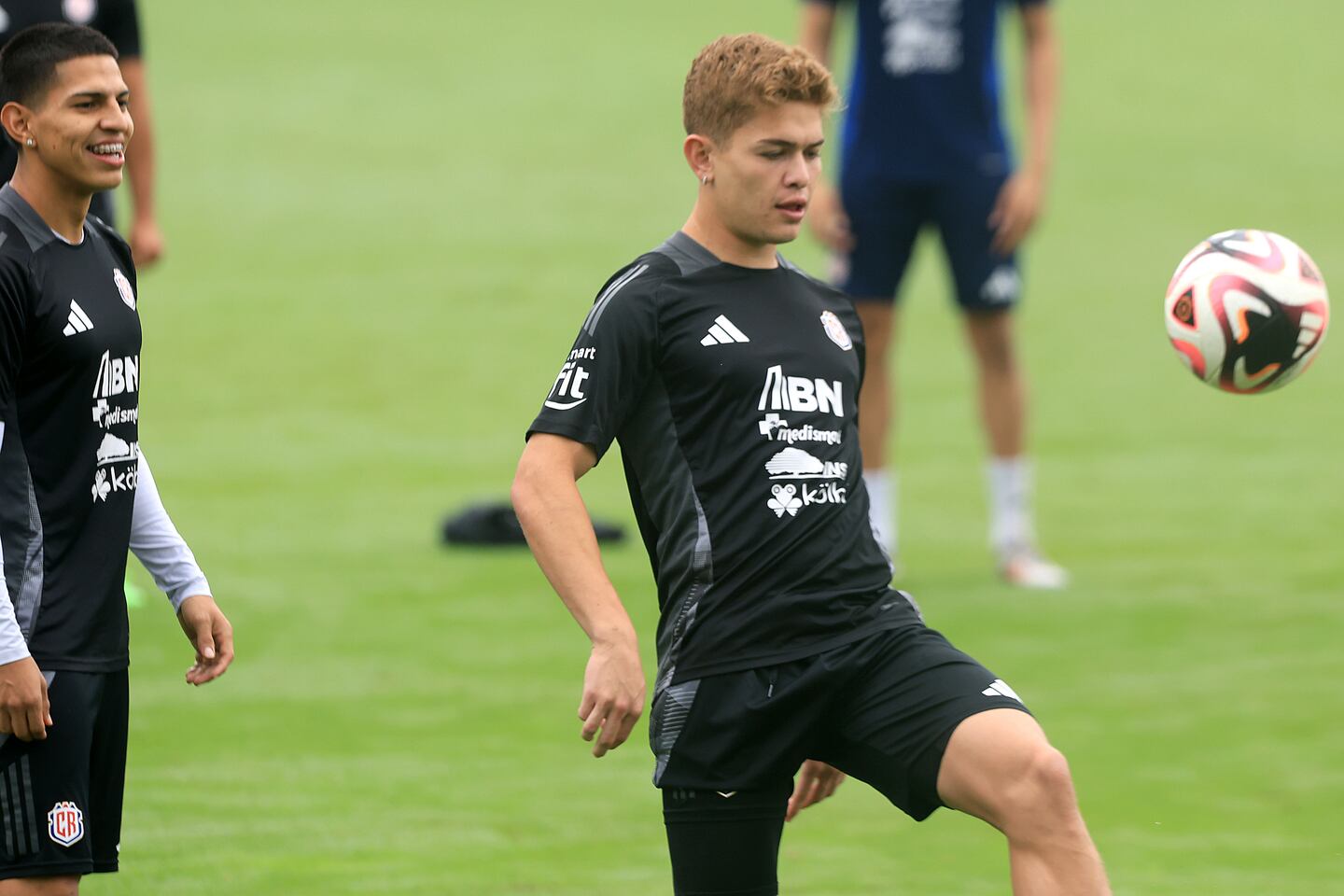 Brandon Aguilera y la ola de críticas por su nivel con la Selección ...