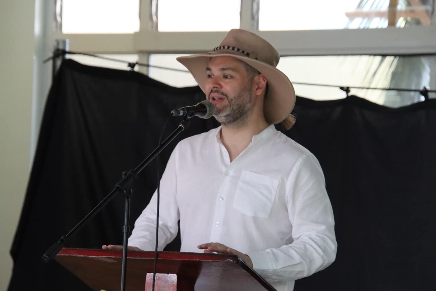 Ministro sale del congelador y también dio su “versión” del grito ...