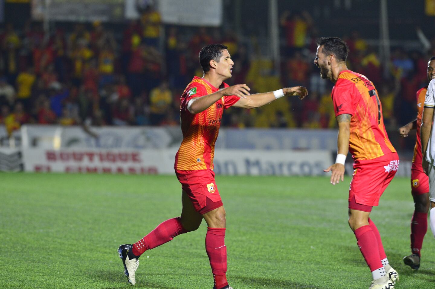 “Tepa” González le gana la partida a Marcel Hernández e impulsa triunfo ...
