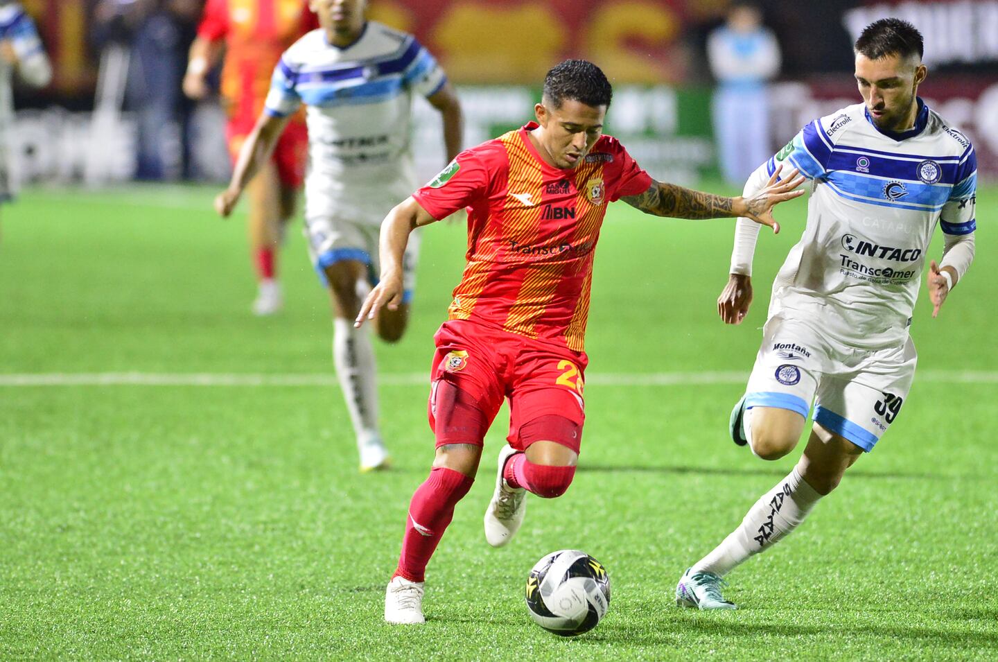 Presidente de Santa Ana denuncia fea jugada que rival quiso hacer con uno de sus chamacos | La Teja