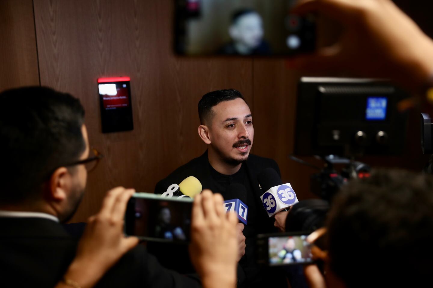 Video: Diputado no tuvo pelos en la lengua para decirle a Mayuli Ortega ...