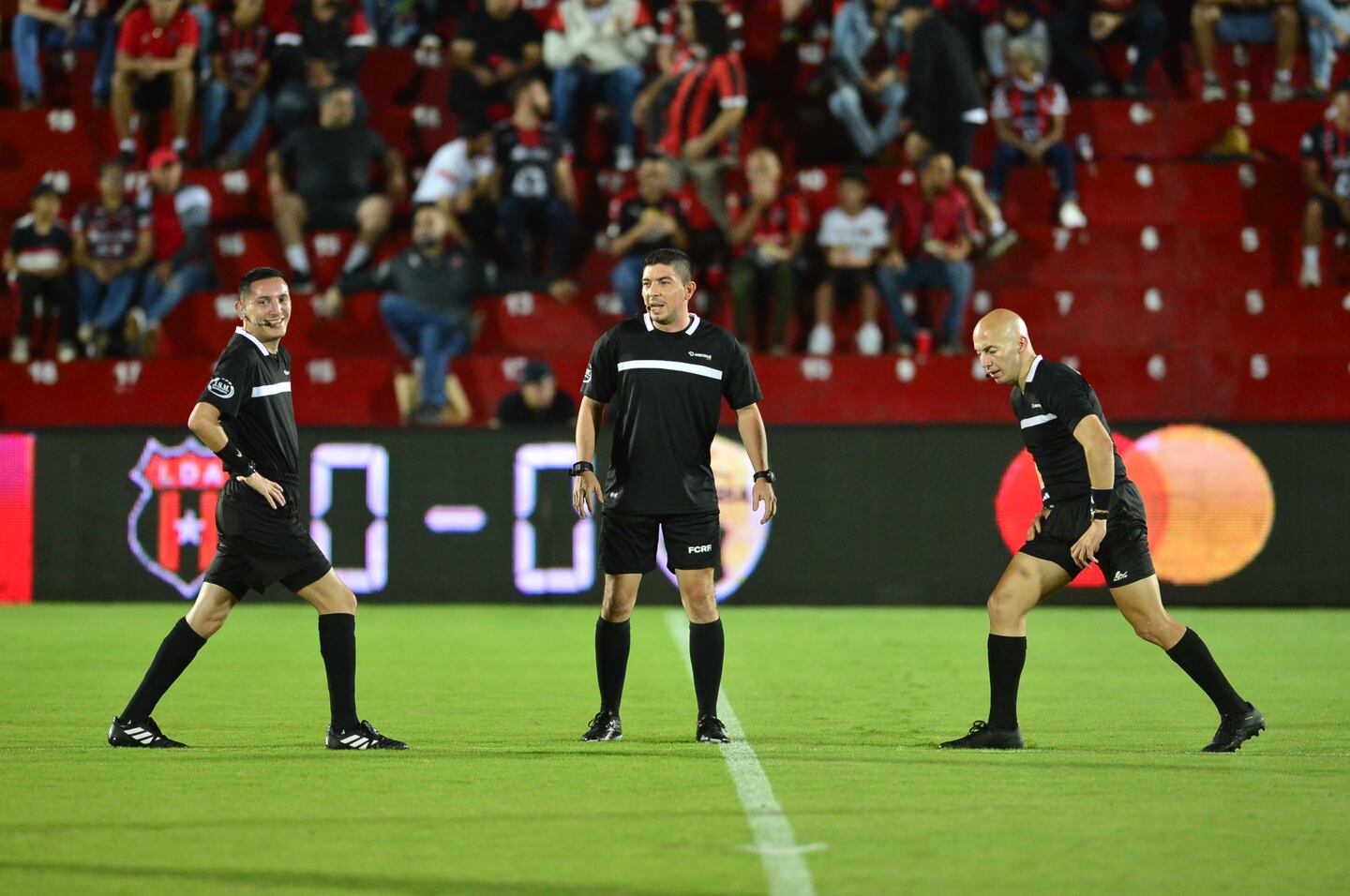 Arbitraje entre Alajuelense y Liberia ya cometió un gran pecado que no ...