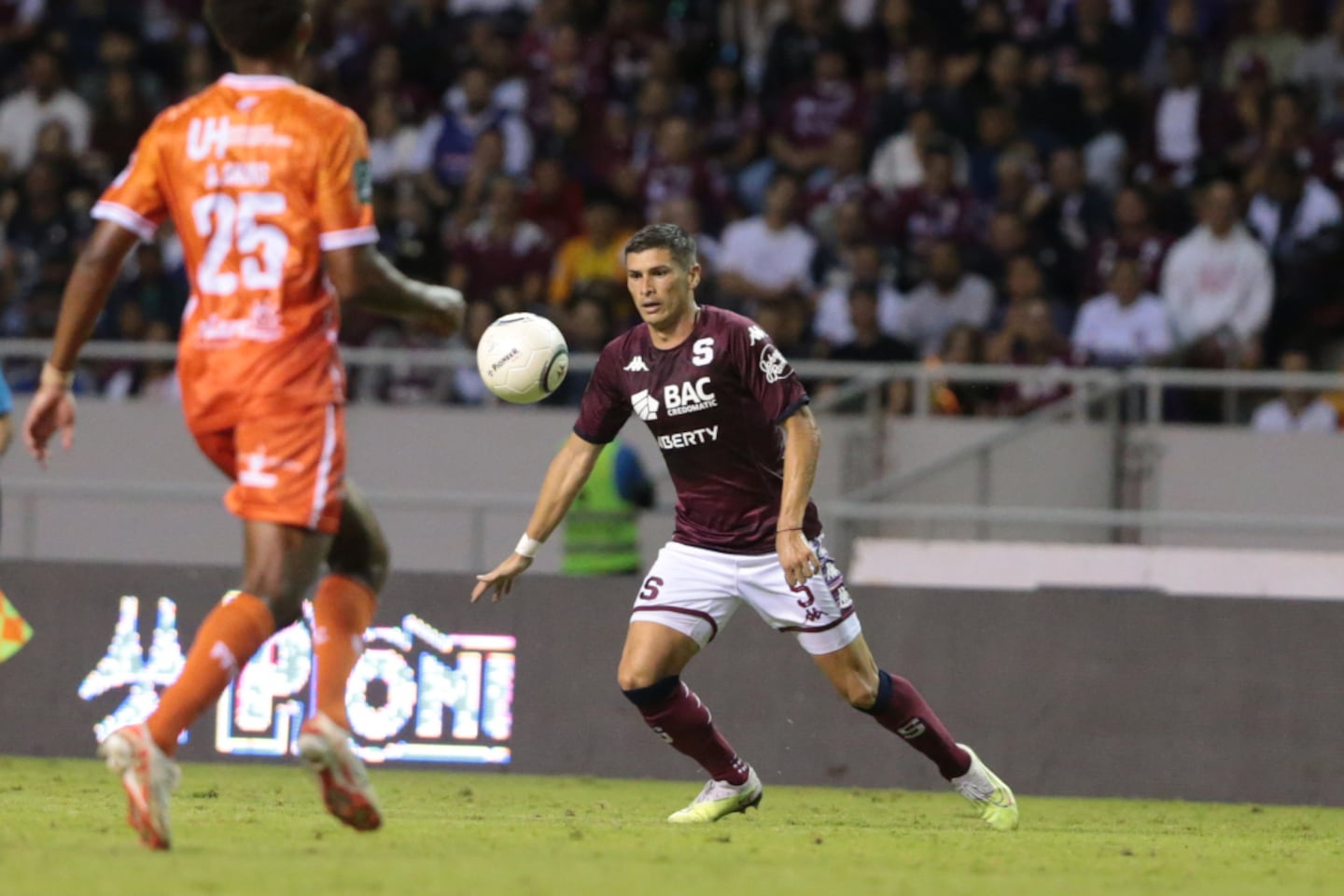 Joseph Mora cuenta cuánto ha cambiado el fútbol de Costa Rica tras su ...