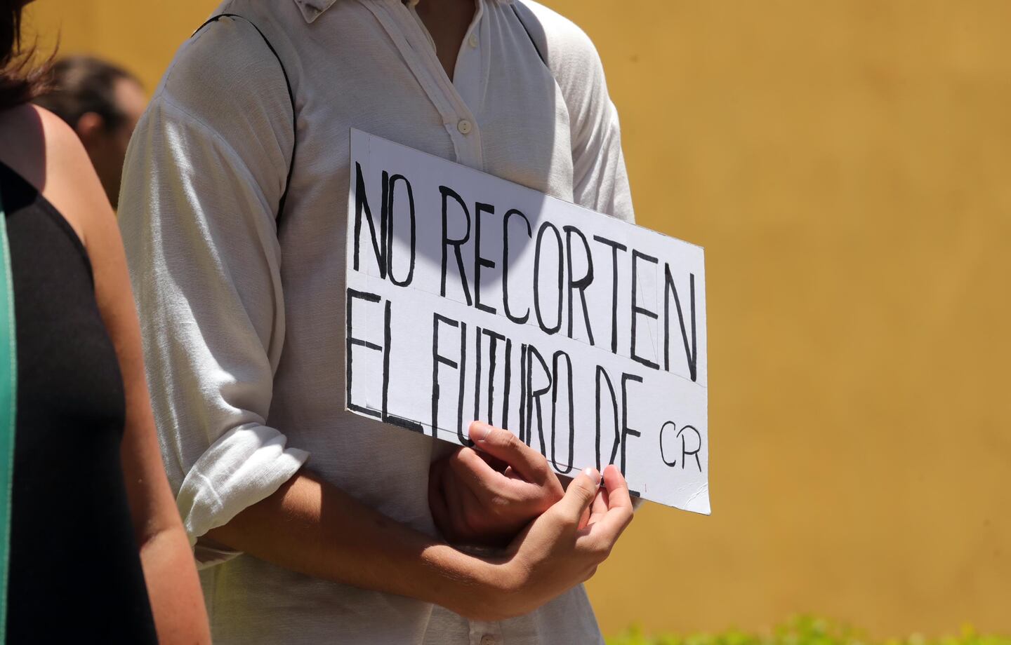 Diputados le tiran al Gobierno: “Basta ya señora Müller, no tiene idea ...