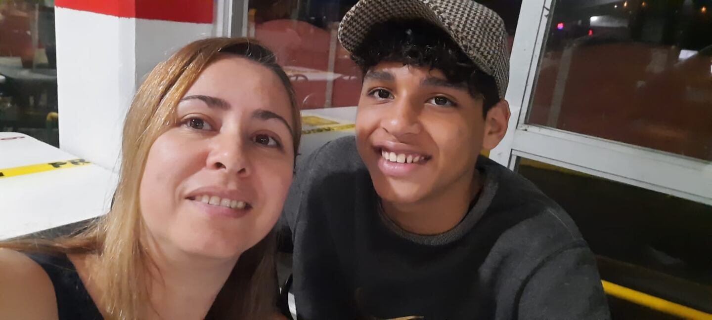 Andy Rojas cumple su sueño, pero deja a su familia con el corazón ...