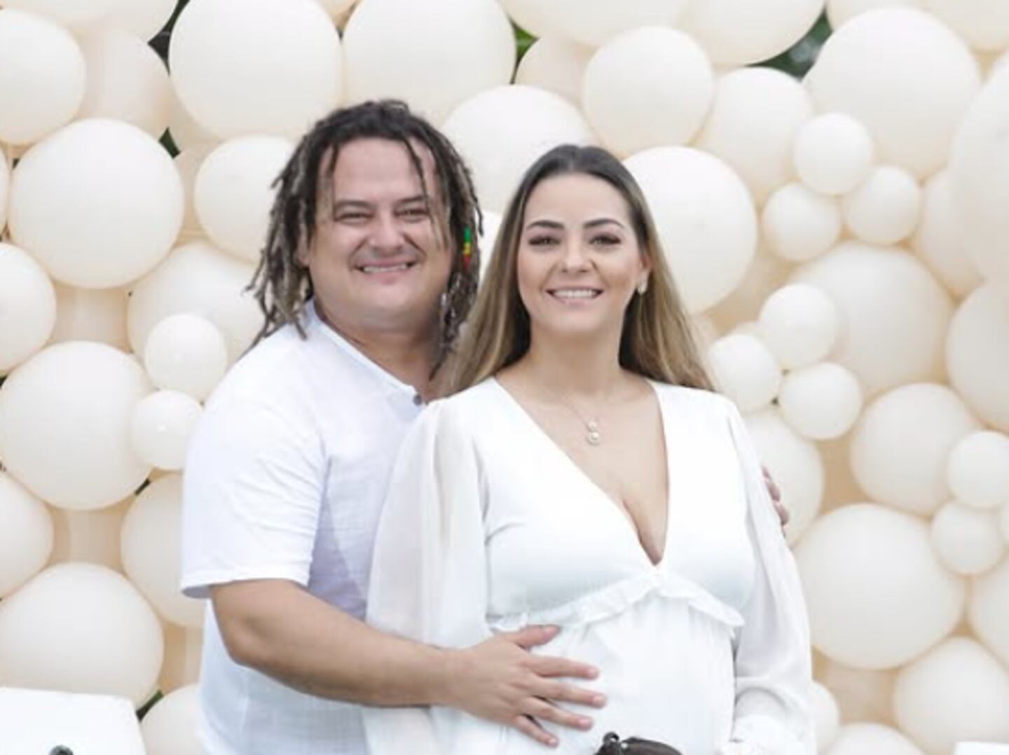 Choché Romano y su esposa presentaron a su bebé a una semana de nacida ...