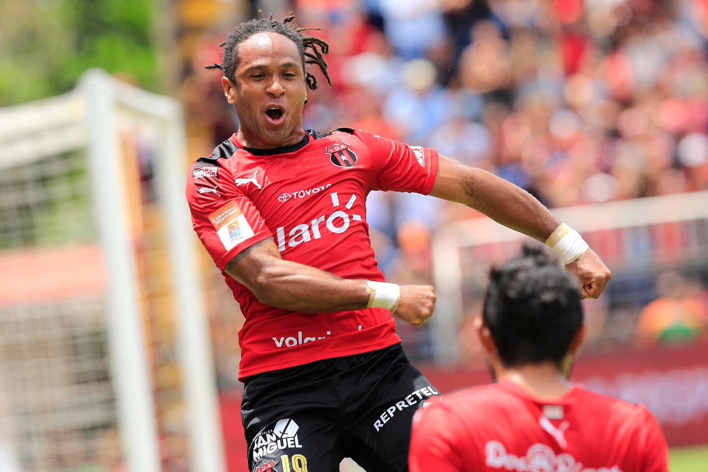 Ni siquiera el Rey Paté frena a la Liga del Pato López | La Teja