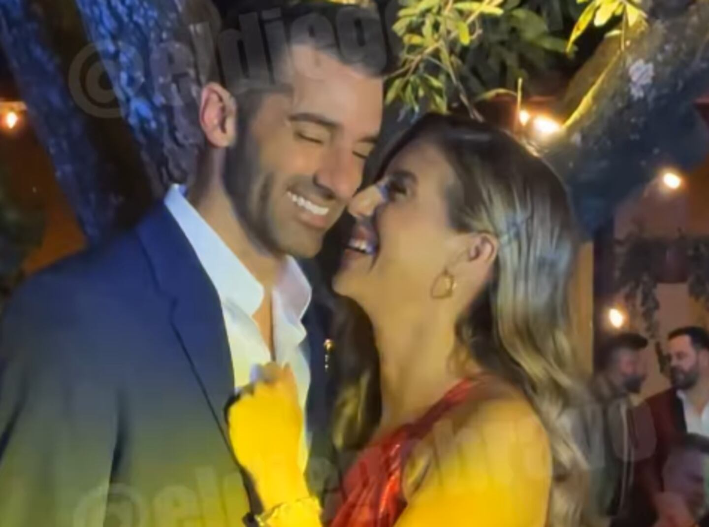 Así confirma Mimi Ortiz que está enamorada mientras Toni Costa se ...