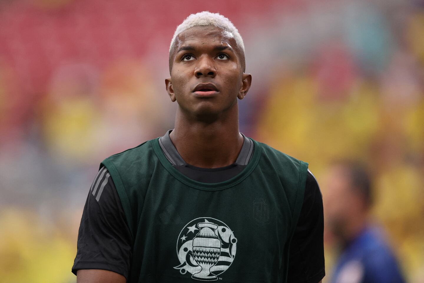 Feyenoord le da seguimiento a Jeyland Mitchell mucho antes de la Copa ...