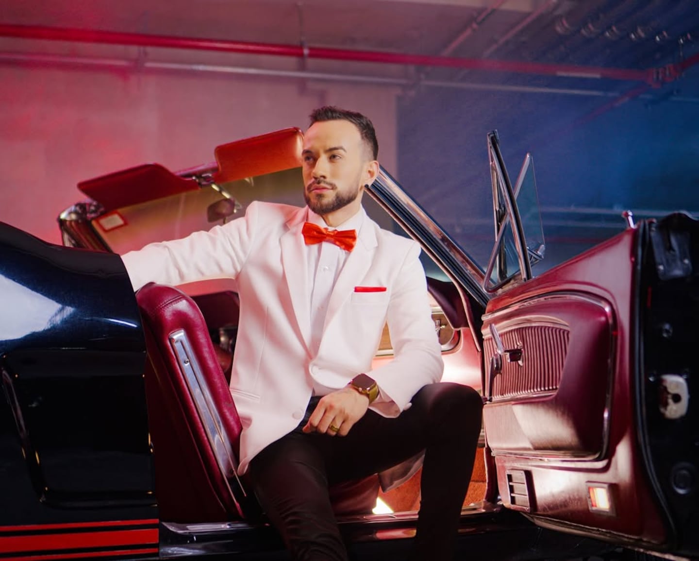 Cantante Ramzi se le destapa a su novio al celebrar el primer año ...