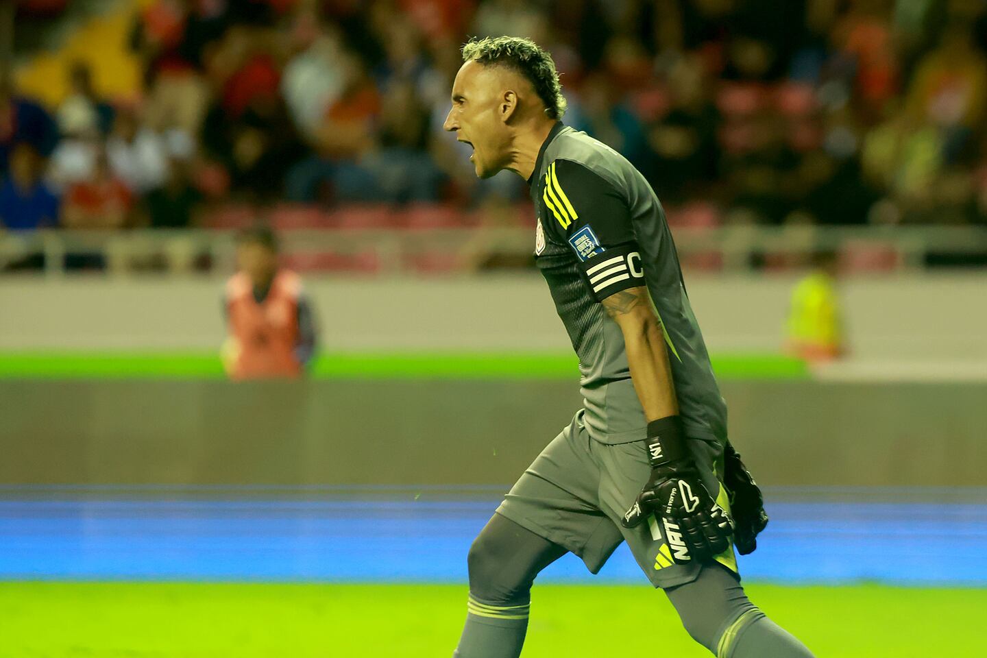 Fotos muestran la frustración de Keylor Navas tras el empate de la ...