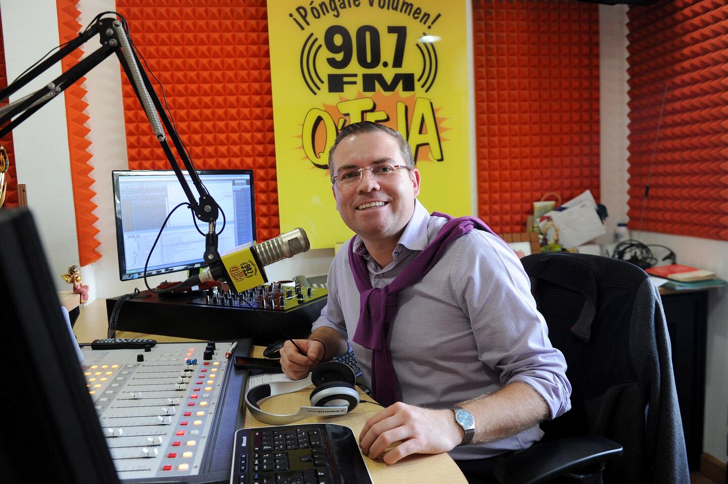 Padre mix regresa a radio Omega para asumir el puesto de director | La Teja