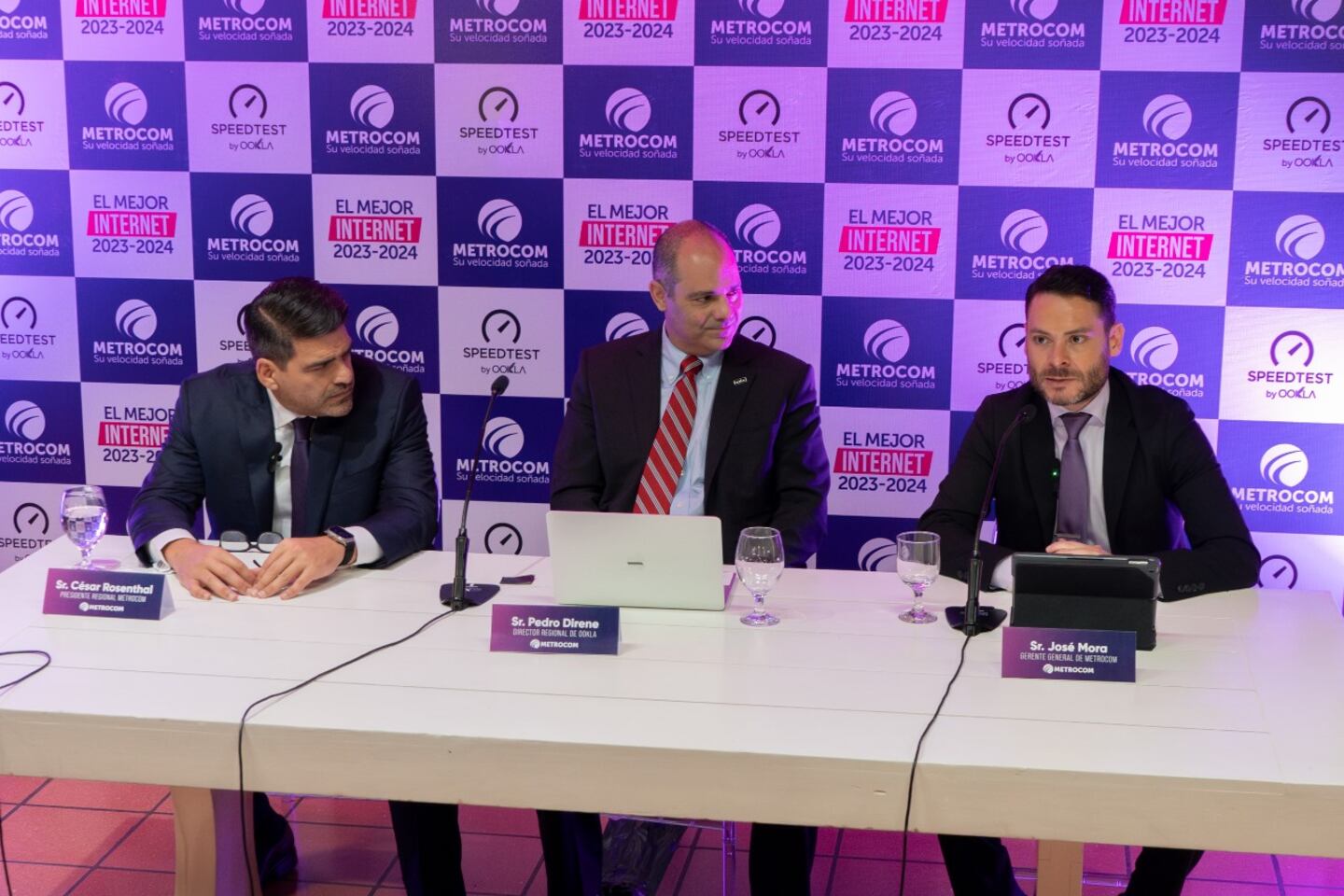 ¡No se quede pegado! Ookla, entrega el SpeedTest Award del internet ...