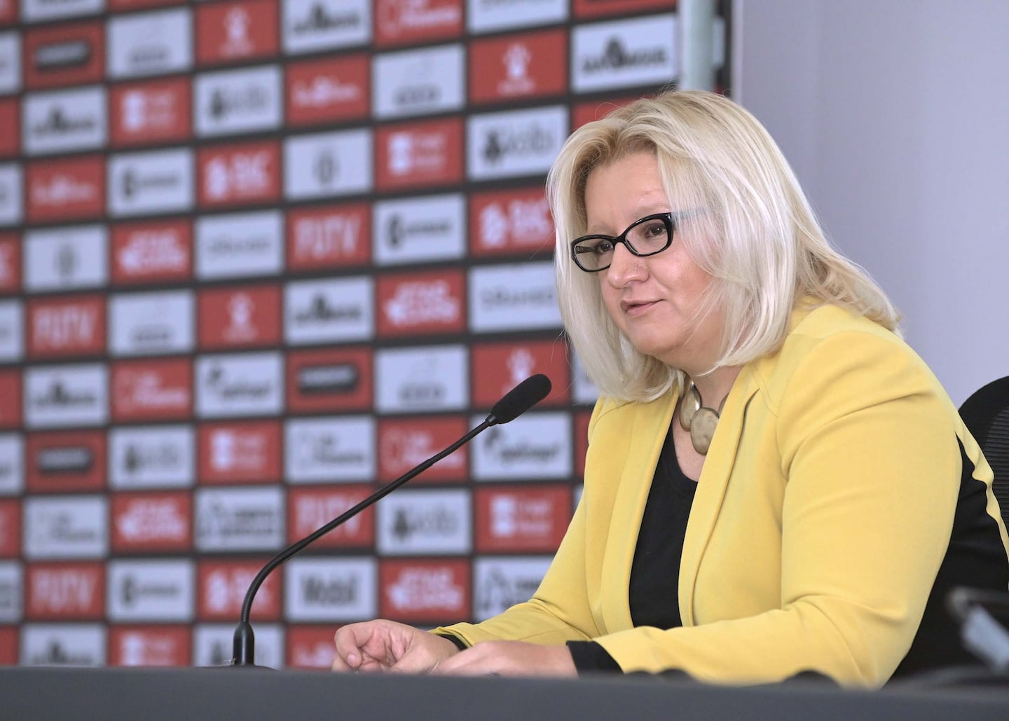 Vicky Ross reaccionó a los memes que le hacen y a quienes la critican ...