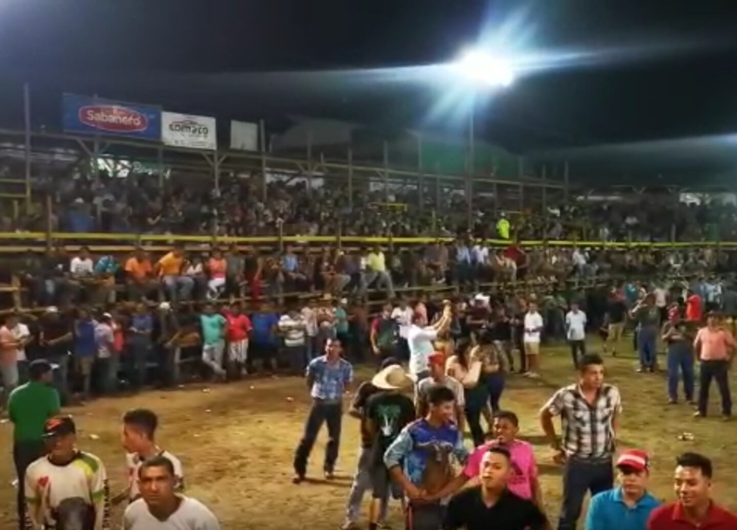 (Video) Froylán Ledezma y Alonso Solís amanecieron en el redondel de ...