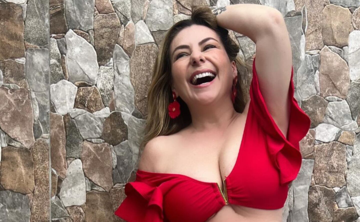 Glenda Peraza transformó una de sus fotos más sensuales en un animado y así quedó | La Teja