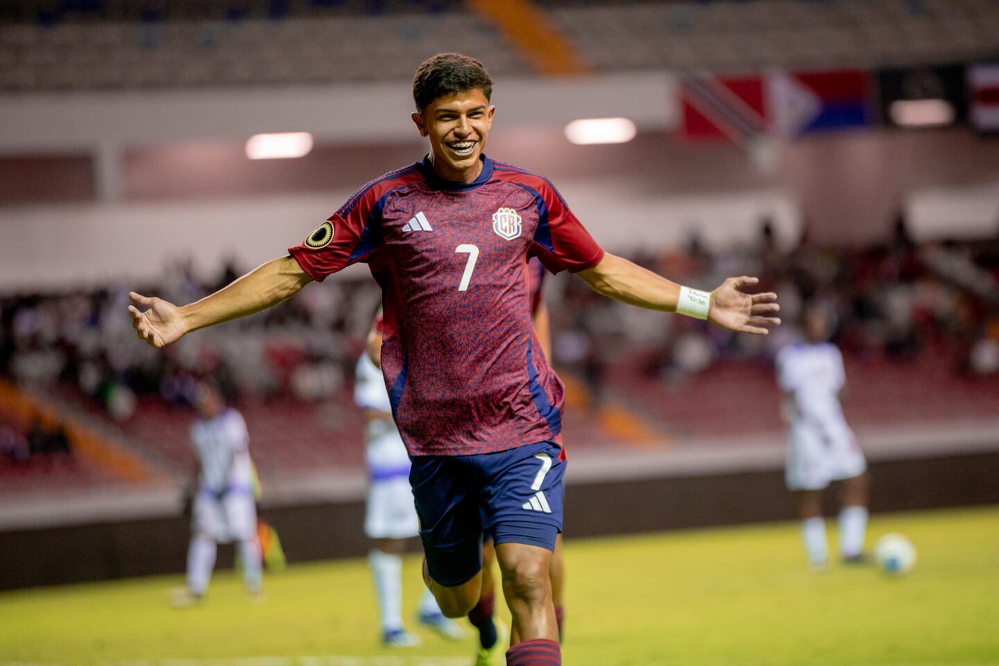 ¿Qué ha hecho Isaac Badilla este semestre en Alajuelense para incluirlo ...