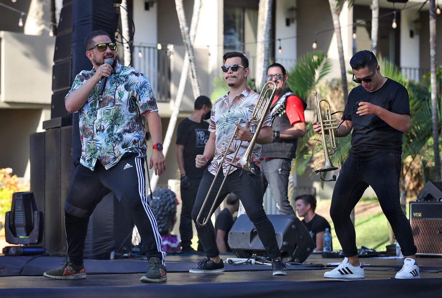 Famoso cantante internacional se declaró fan de un grupo tico | La Teja