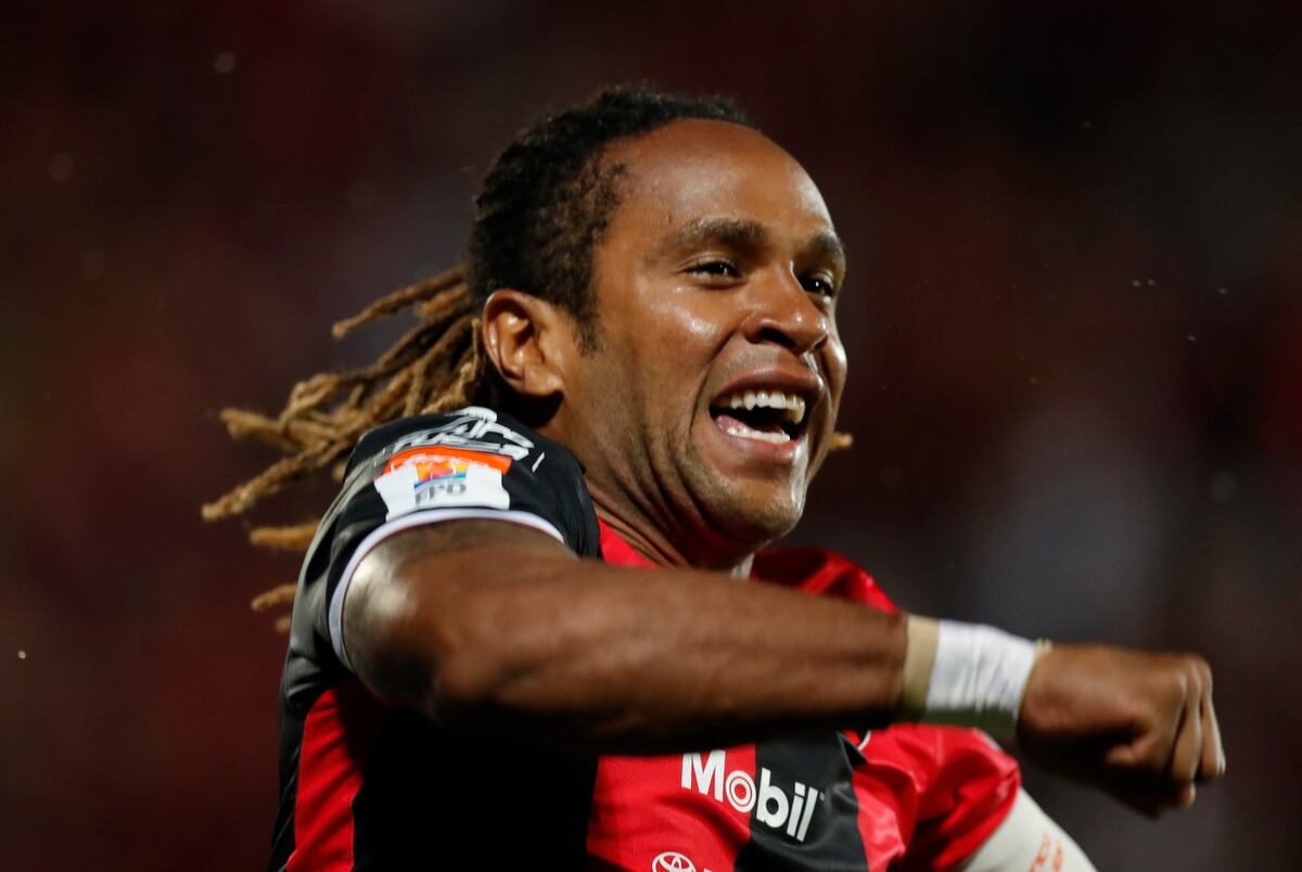 Jonathan McDonald será operado y estará un mes fuera - La Teja